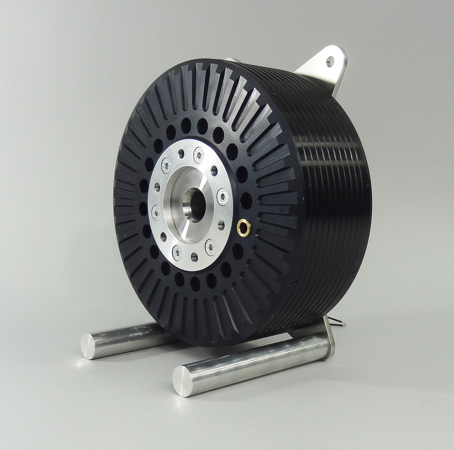 emrax_208_ip65_01 - EMRAX